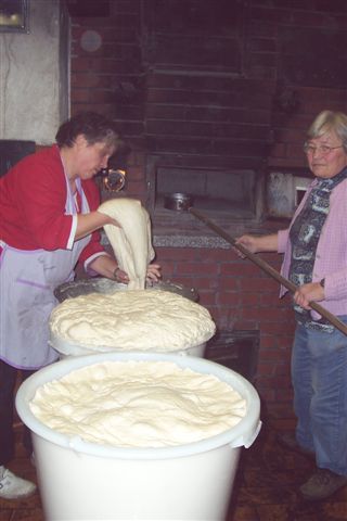 Communal Bakery in Germany | Zeb Bakes