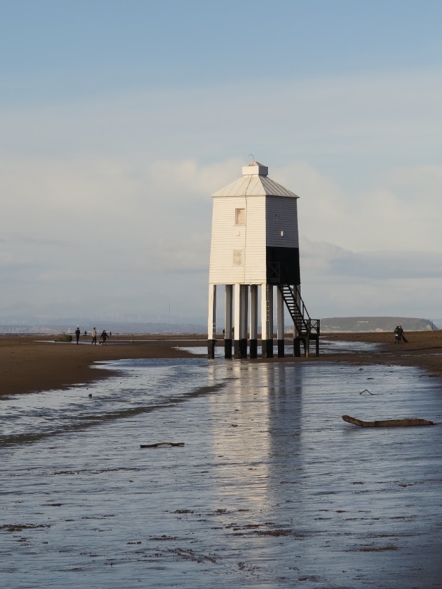 Christmas Day Walk on Burnham Beach | Zeb Bakes
